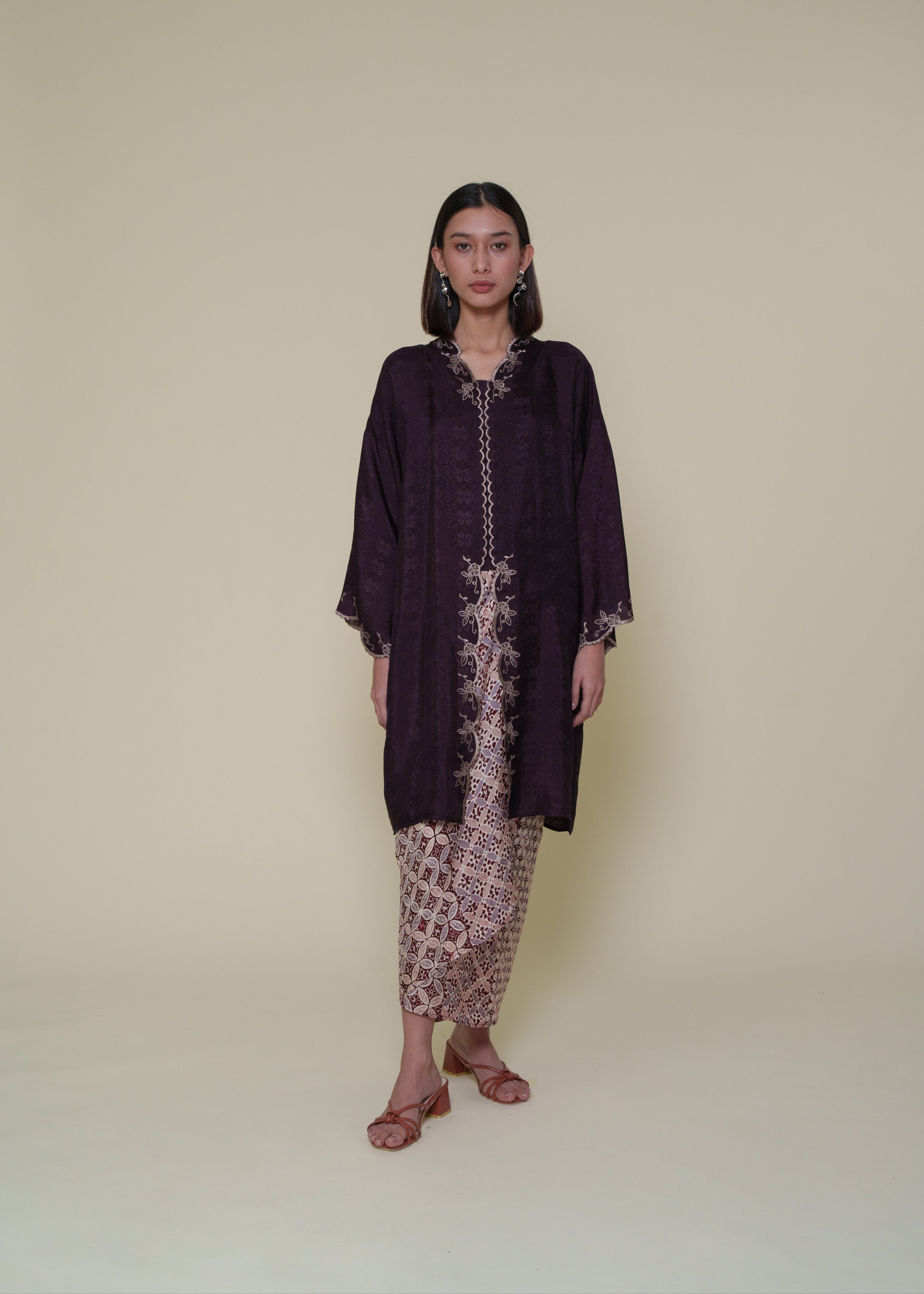 KHADEEJA - Baju Kebaya Labuh With 100% Semi-Silk Material – TheaKL